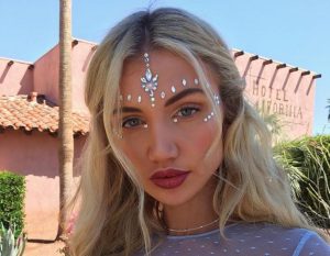 Gabrielle Epstein Height, Weight, Measurements, Age, Bra Size, Biography