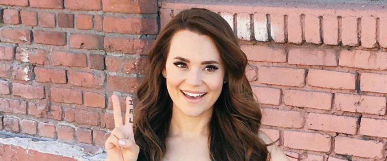 Rosanna Pansino Height, Weight, Body Measurements, Bra Size, Shoe Size