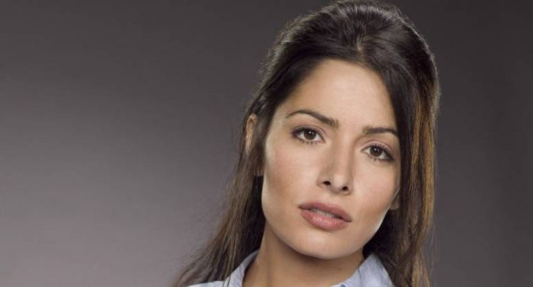 Sarah Shahi Height, Weight, Body Measurements, Bra Size, Shoe Size