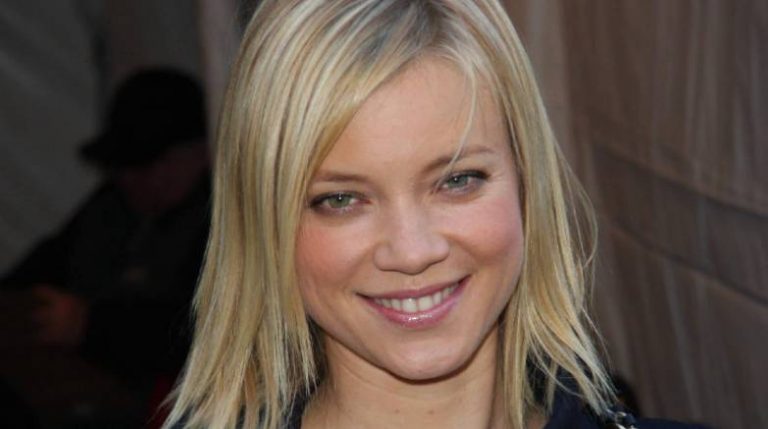 Amy Smart Height, Weight, Body Measurements, Bra Size, Shoe Size