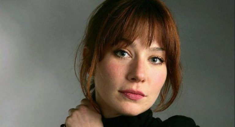 Lynn Collins Height, Weight, Body Measurements, Bra Size, Shoe Size