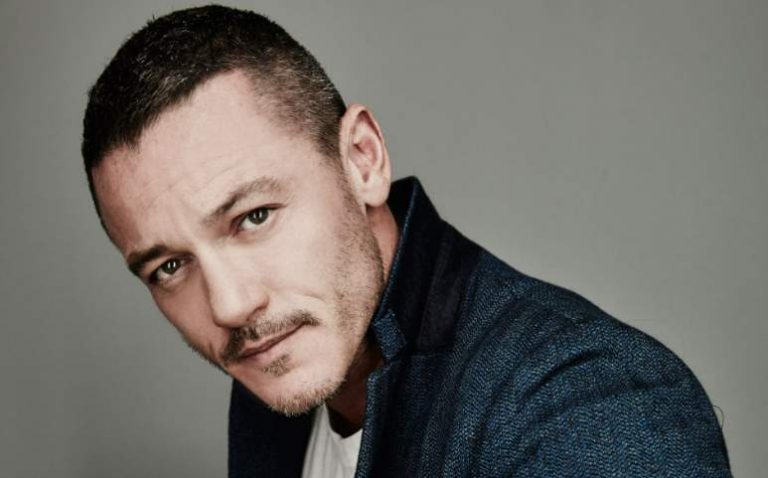 Luke Evans Height, Weight, Body Measurements, Shoe Size