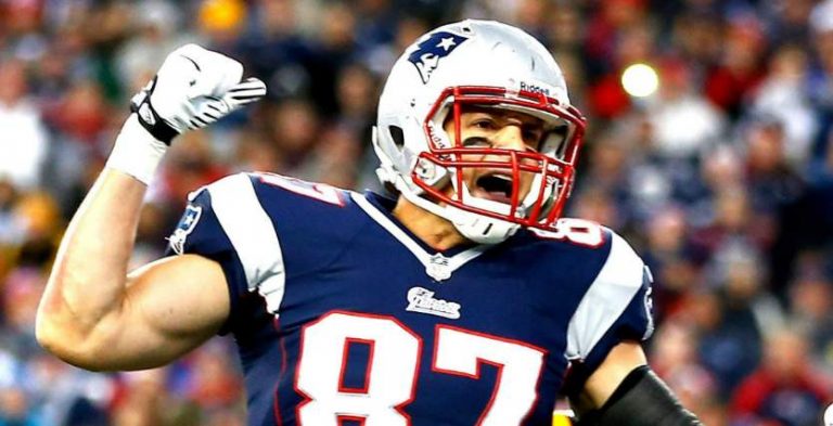 Rob Gronkowski Height, Weight, Body Measurements, Shoe Size