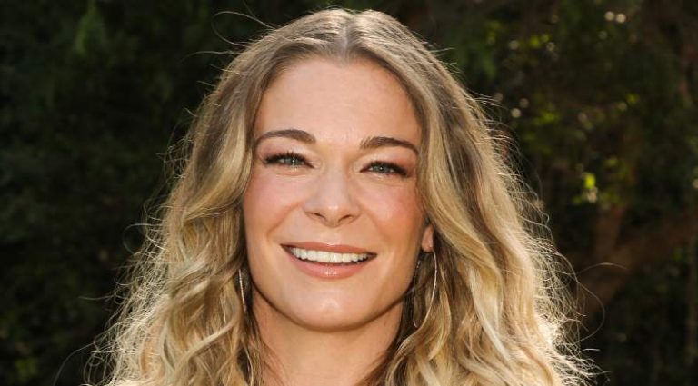 LeAnn Rimes Height, Weight, Body Measurements, Bra Size, Shoe Size