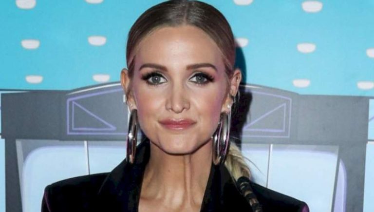 Ashlee Simpson Height, Weight, Body Measurements, Bra Size, Shoe Size