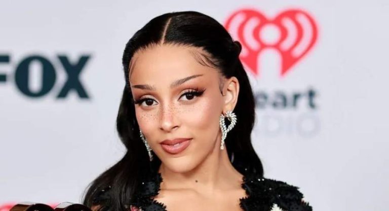 Doja Cat Height, Weight, Body Measurements, Bra Size, Shoe Size