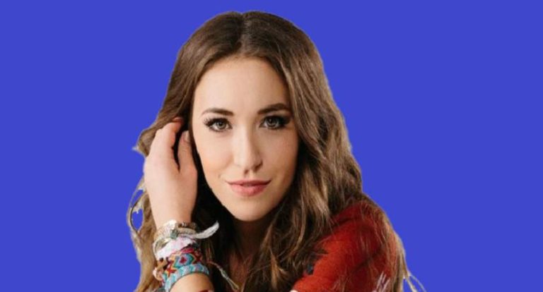 Lauren Daigle Height, Weight, Body Measurements, Bra Size, Shoe Size