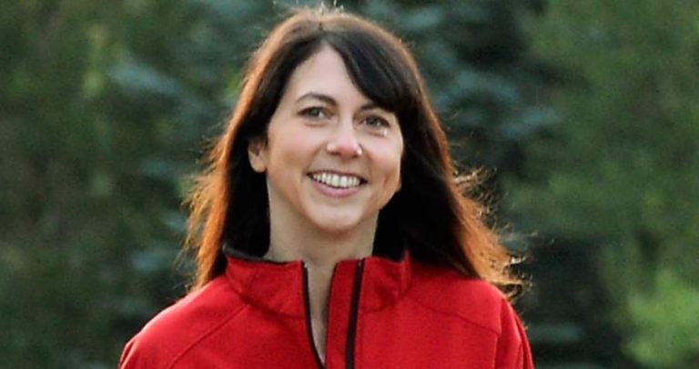 MacKenzie Bezos Height, Weight, Body Measurements, Bra Size, Shoe Size