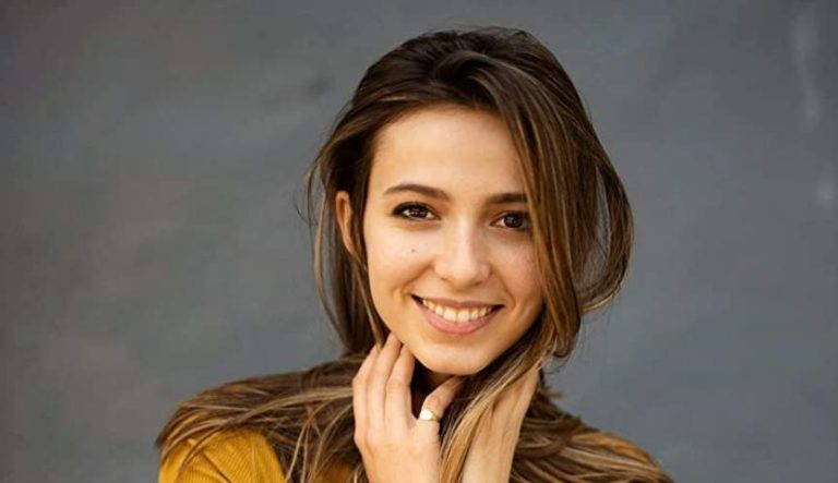 Anjelica Bette Fellini Height, Weight, Body Measurements, Bra Size ...