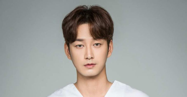Lee Hyun Wook Height, Weight, Body Measurements, Shoe Size