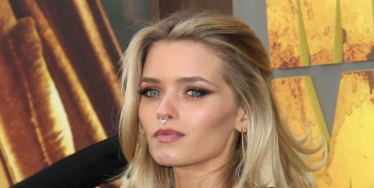 Abbey Lee Height, Weight, Body Measurements, Bra Size, Shoe Size