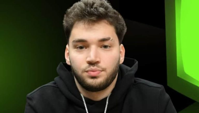 Adin Ross Height, Weight, Body Measurements, Shoe Size