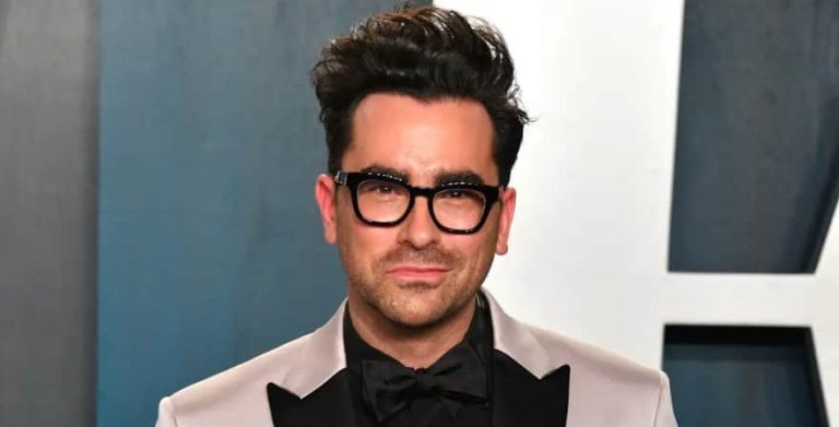 Dan Levy Height, Weight, Body Measurements, Shoe Size