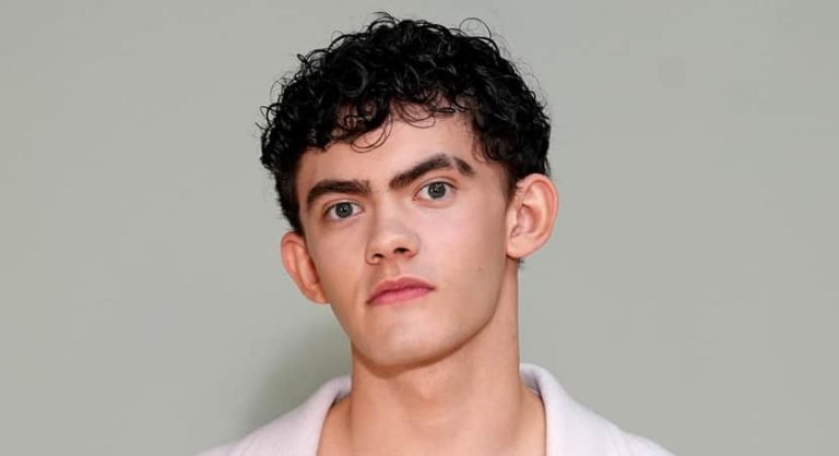 Joe Locke Height, Weight, Body Measurements, Shoe Size