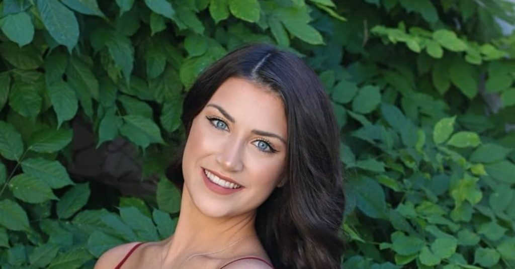 Jessica Bartlett Height, Weight, Body Measurements, Bra Size, Shoe Size