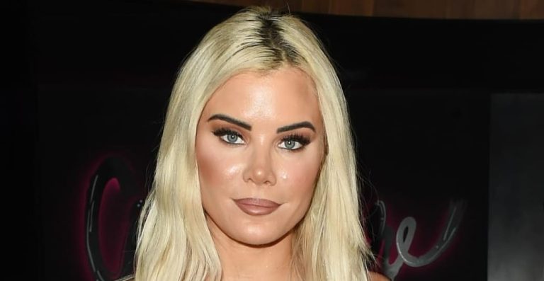 Carla Howe Height, Weight, Body Measurements, Bra Size, Shoe Size