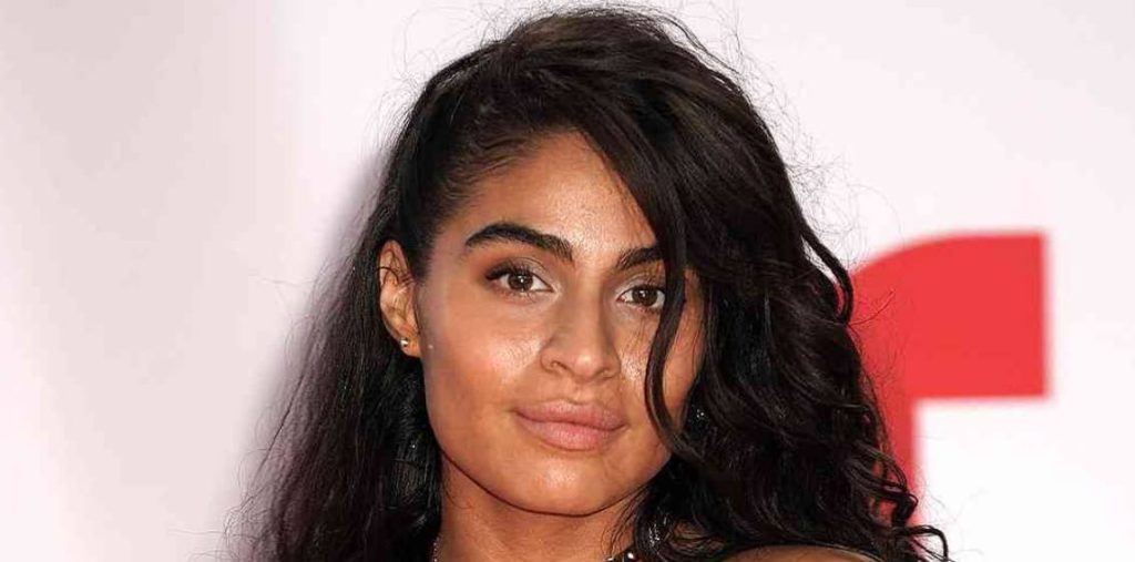 Jessie Reyez Height, Weight, Body Measurements, Bra Size, Shoe Size