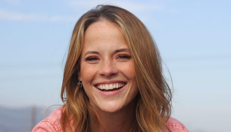 Katie Leclerc Height, Weight, Body Measurements, Bra Size, Shoe Size