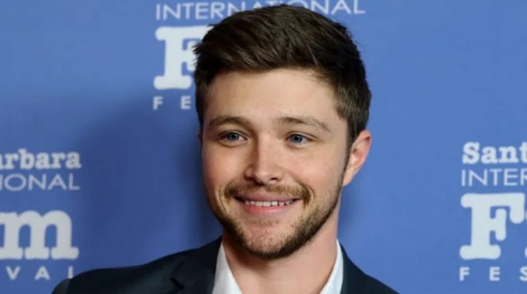 Sterling Knight Height, Weight, Body Measurements, Shoe Size