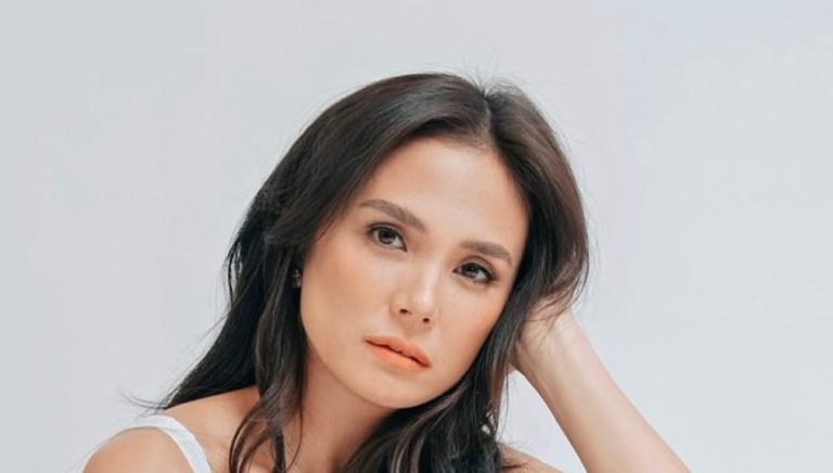 Isabel Oli Height, Weight, Body Measurements, Bra Size, Shoe Size